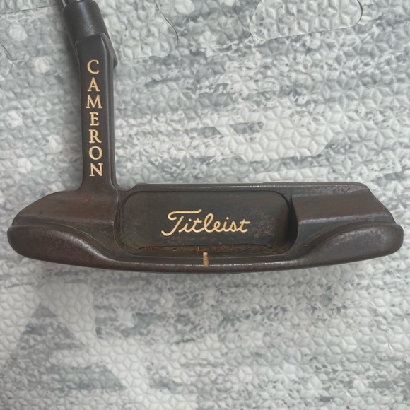 Scotty Cameron | Other | Beached Scotty Cameron Newport Oil Can 35 ...